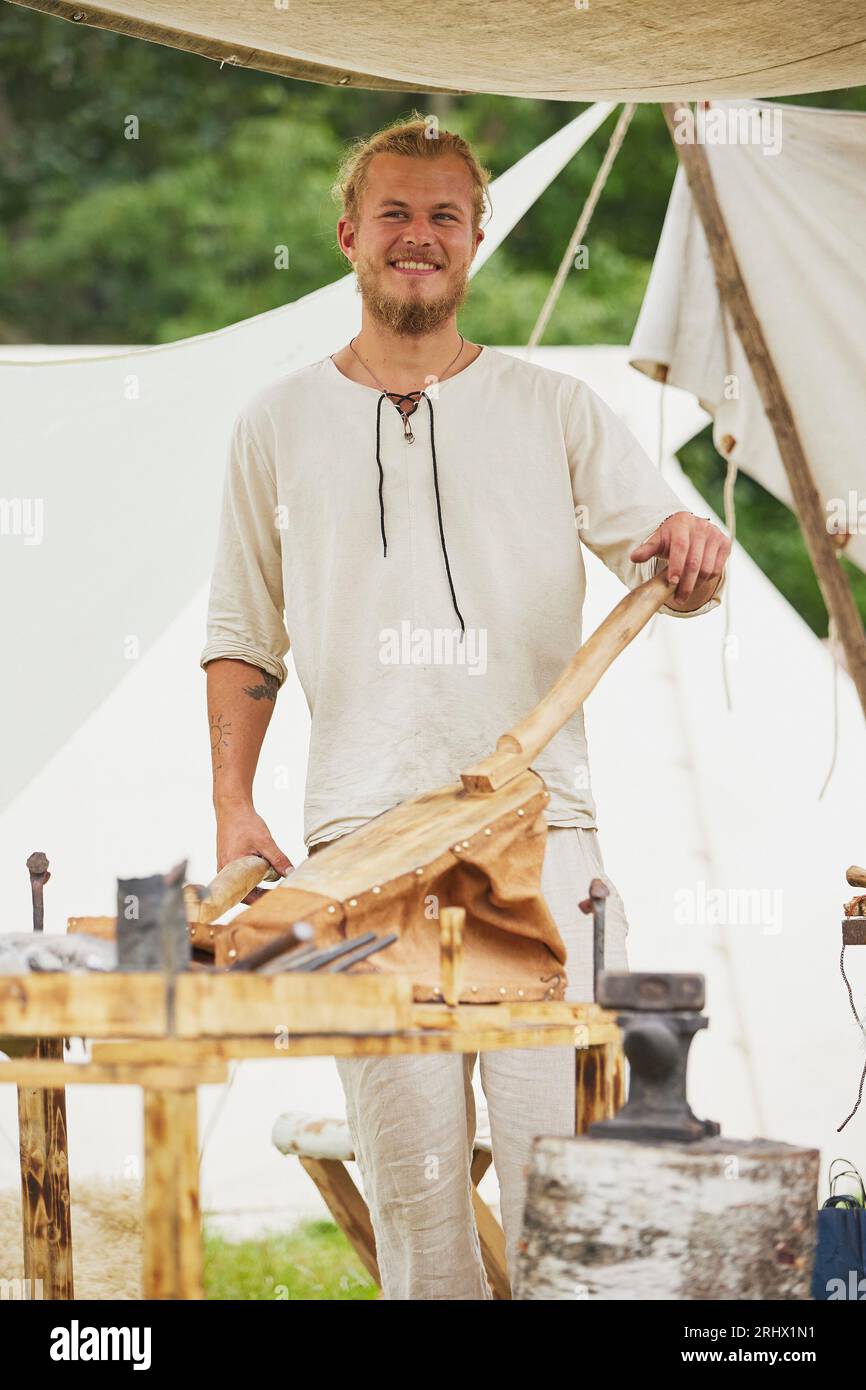 Viking blacksmith hi-res stock photography and images - Alamy