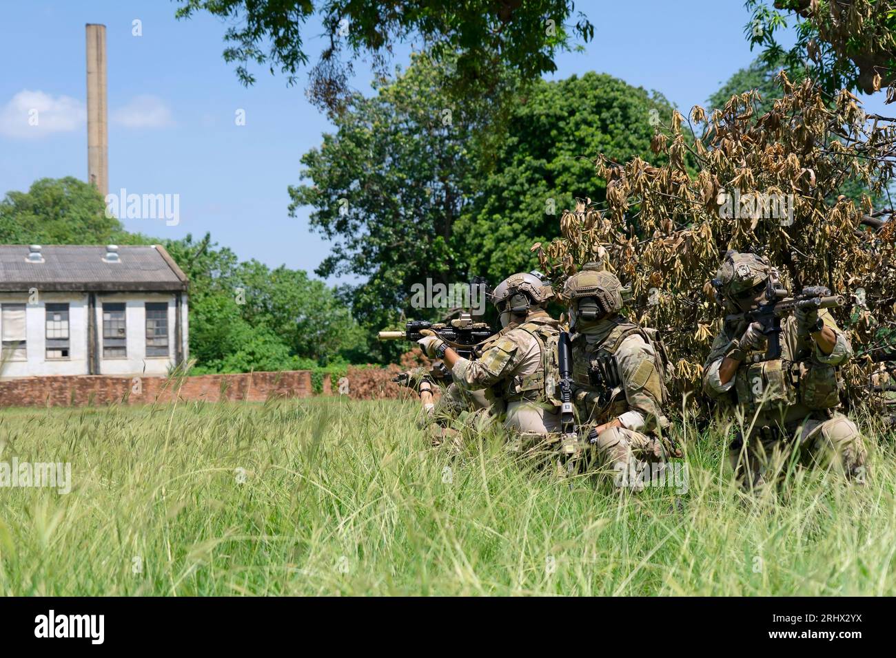 Soldier in civil war, ruin building. Close quarter battle and civil war ...
