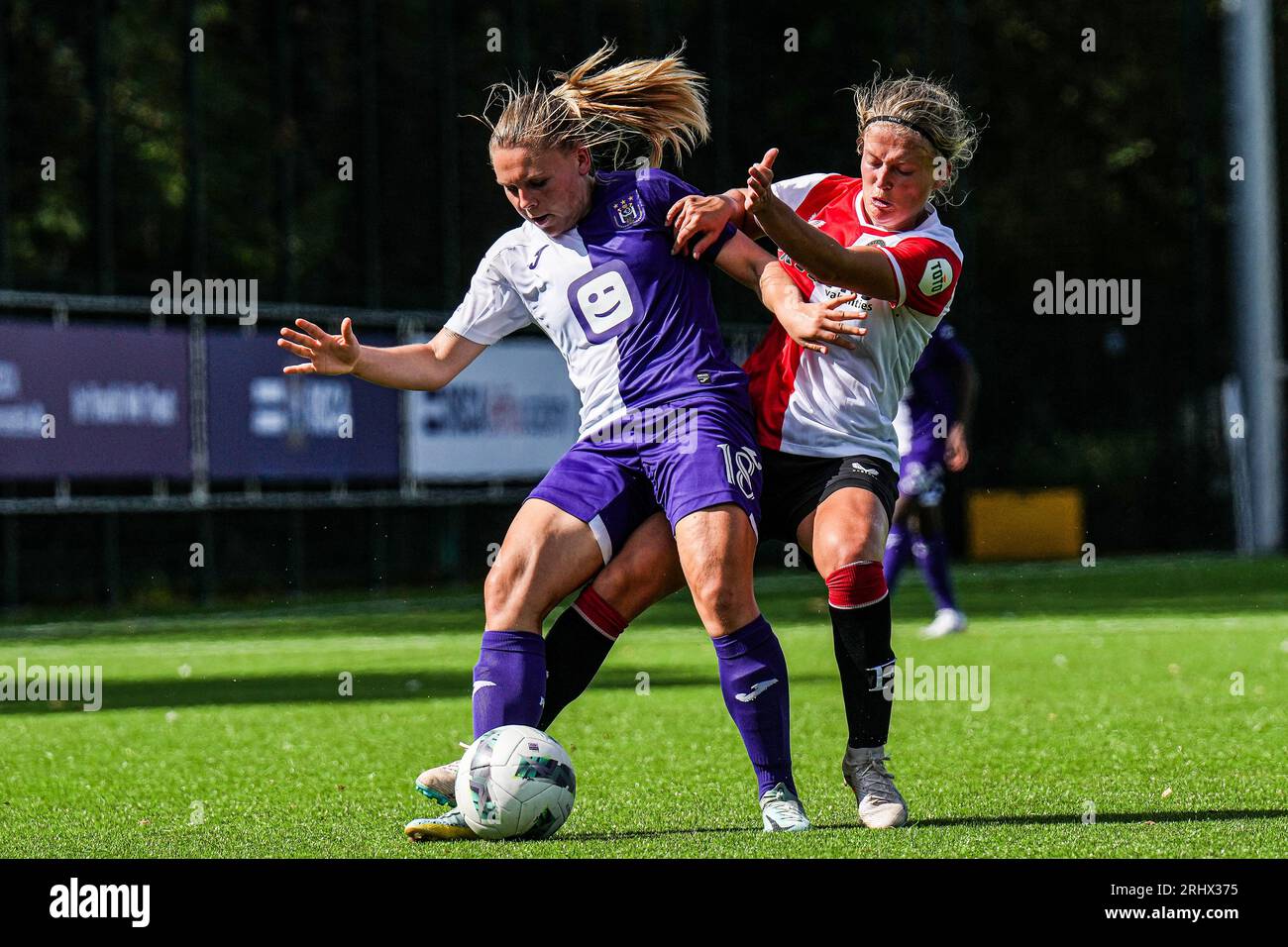 Lara schenk of rsca women hi-res stock photography and images - Alamy