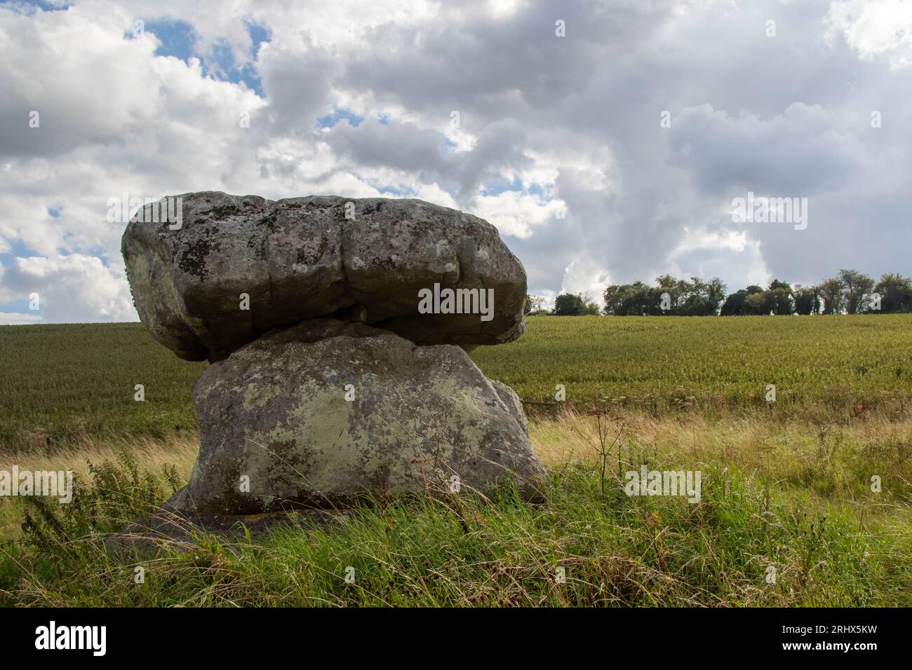 The Devil's Den Neolithic Monument, near the World Heritage Site of ...