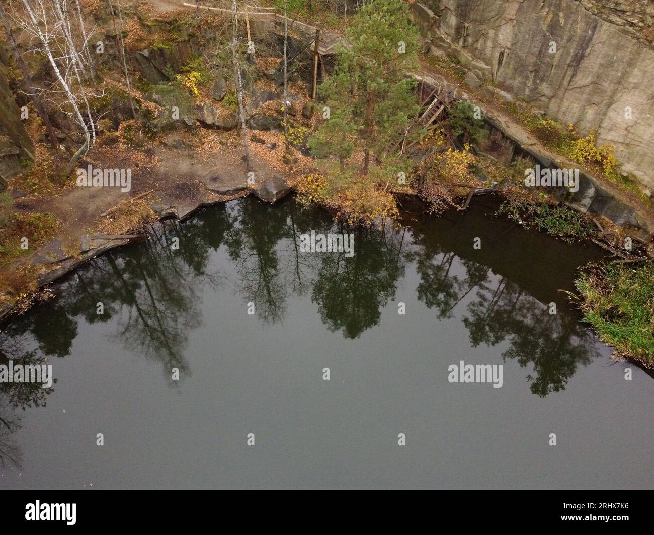 Ukraine flooded granite quarry drone hi-res stock photography and ...