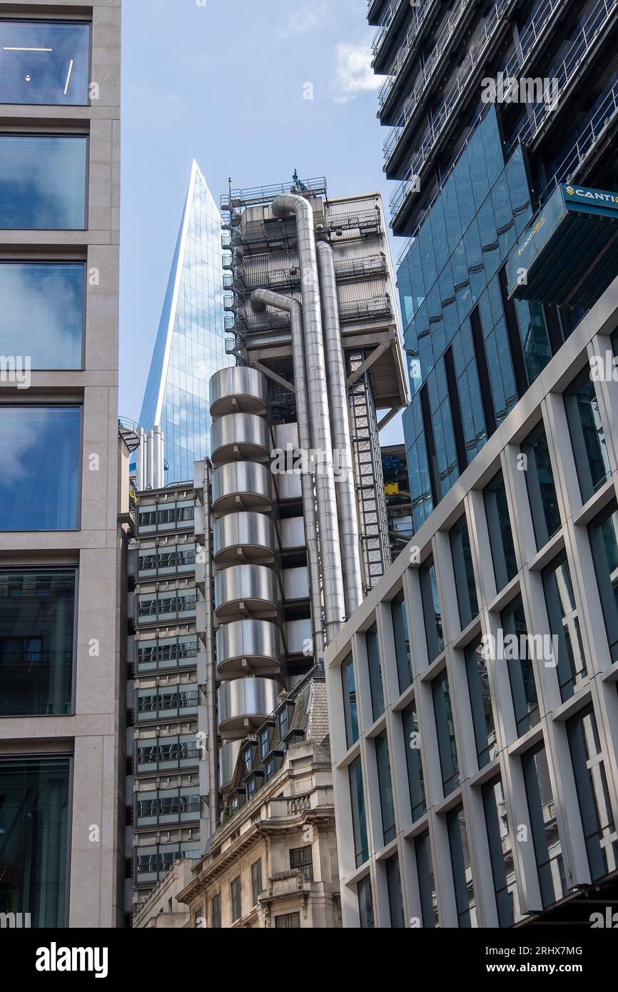 London, UK. 10th August, 2023. The iconic steel structure of the Lloyds ...