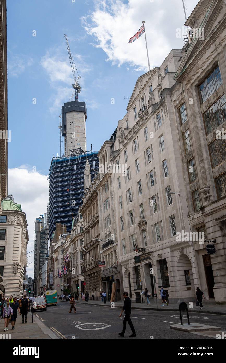 New skyscraper being built hi-res stock photography and images - Alamy