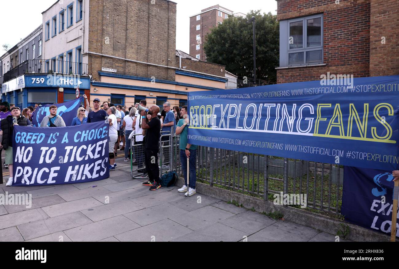 Football season ticket protest hi-res stock photography and images - Alamy