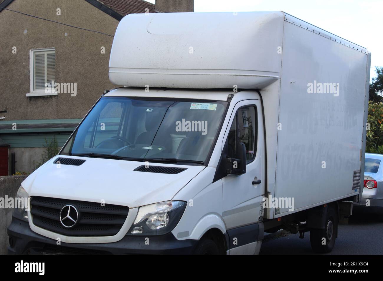 Mercedes sprinter van hi-res stock photography and images - Alamy