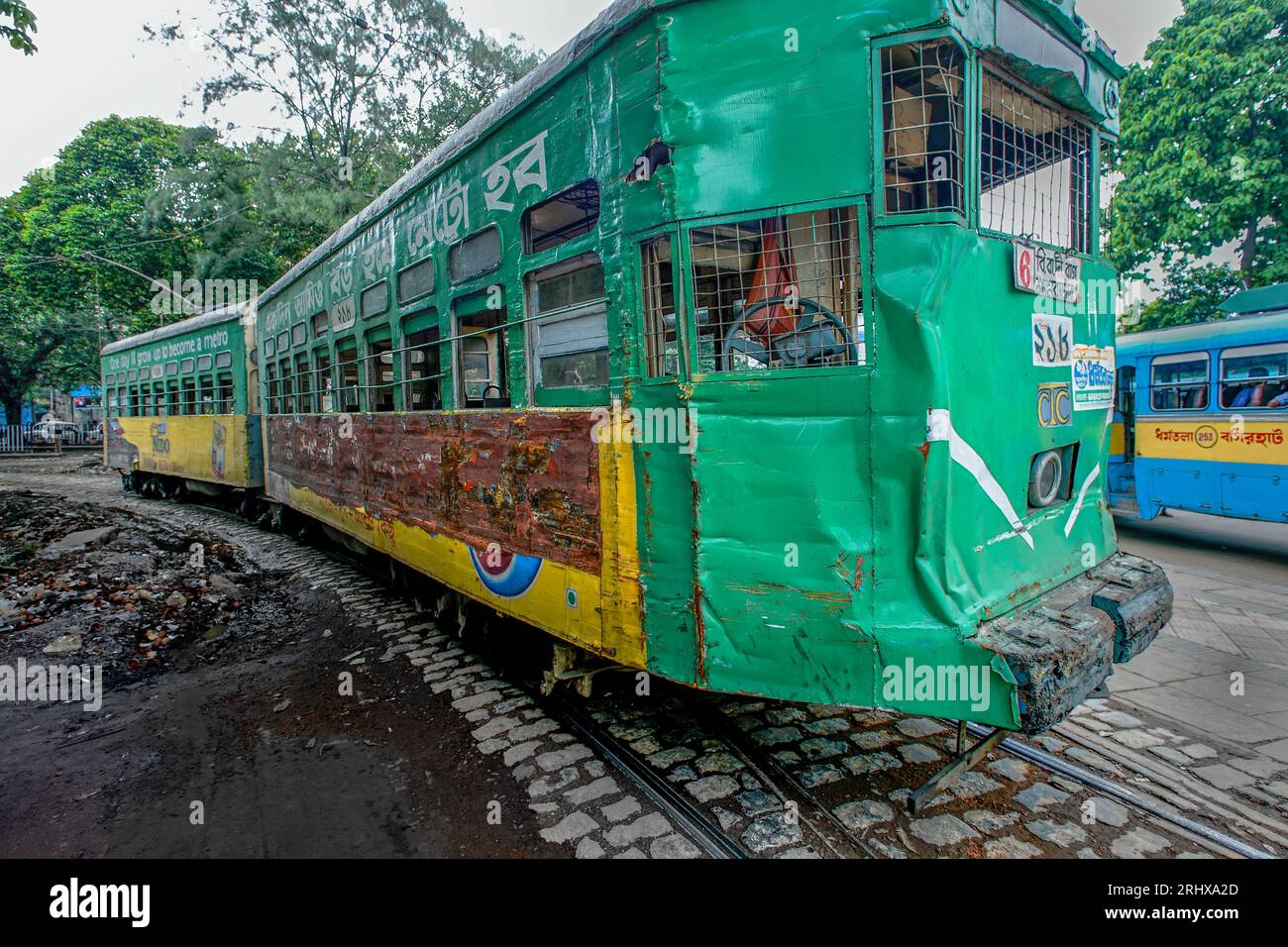 Vintage calcutta trams hi-res stock photography and images - Alamy