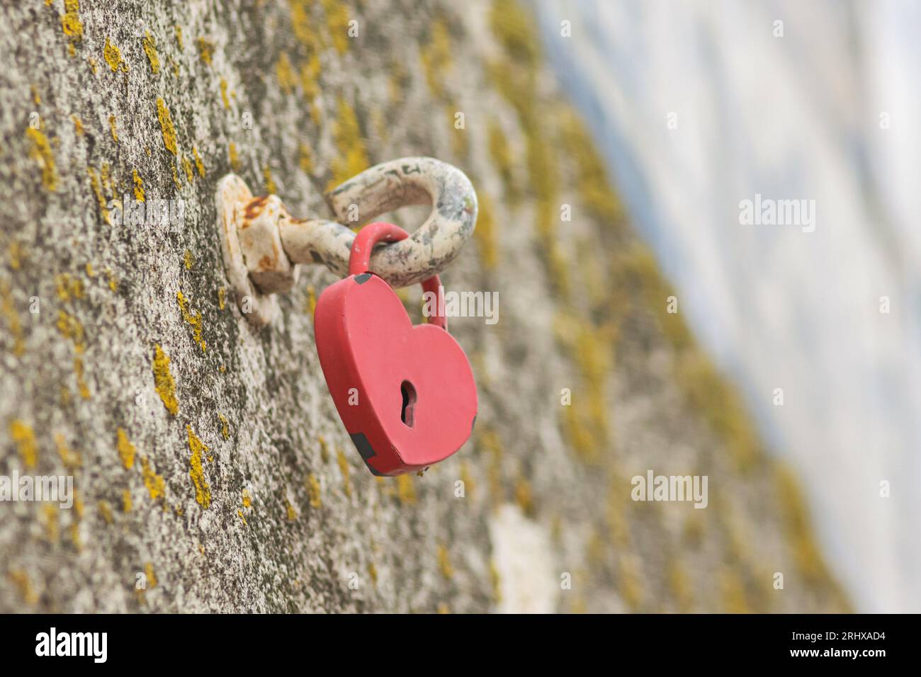 Padlock suspended hi-res stock photography and images - Alamy