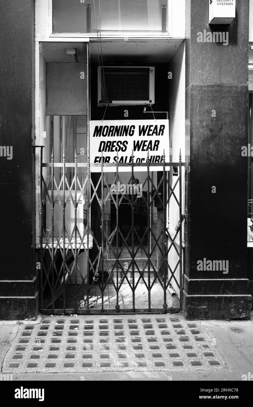 Old fashioned tailors shop london hi-res stock photography and images ...