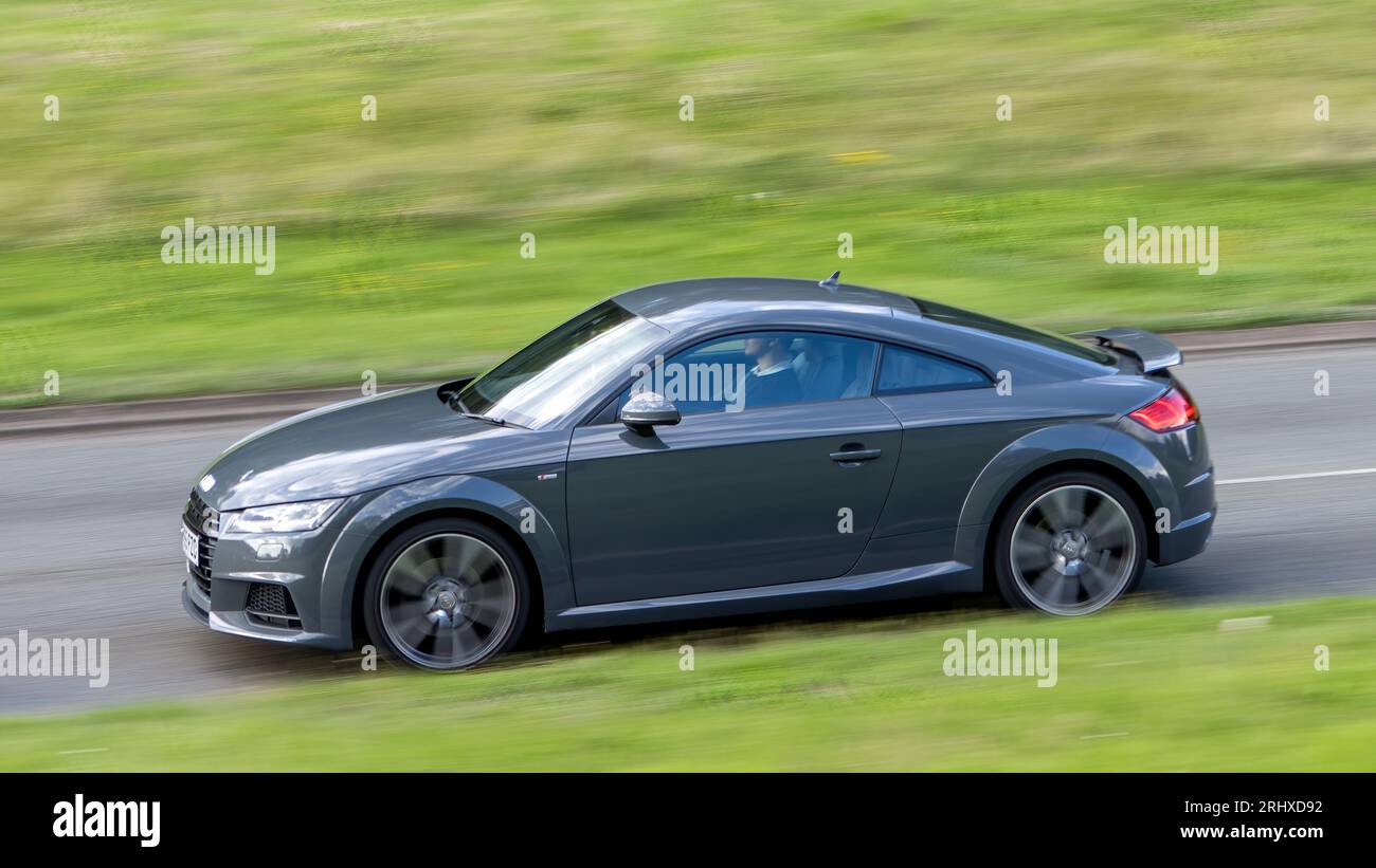 Audi tt 2016 hi-res stock photography and images - Alamy