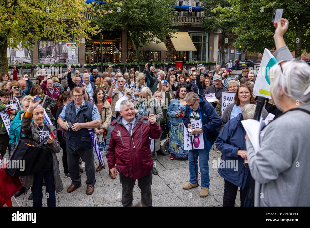 Smartpass travel hi-res stock photography and images - Alamy