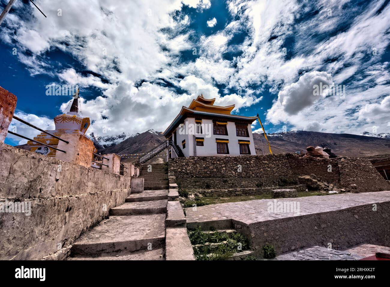 The old Padum Khar Palace, Padum, Zanskar, Ladakh, India Stock Photo ...