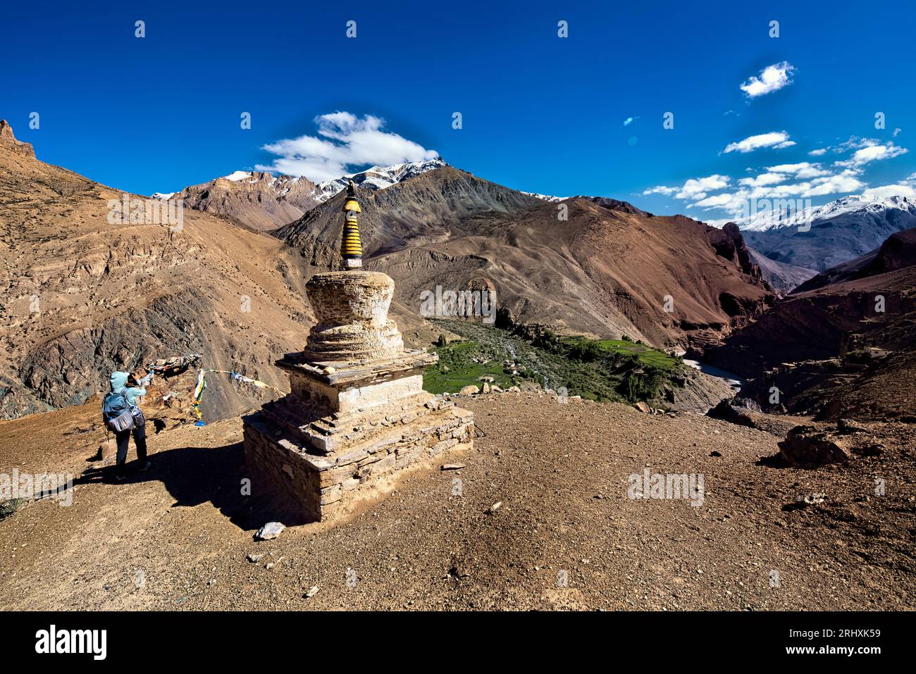 Trekking to Phugtal (Phuktal) Monastery, Zanskar, Ladakh, India Stock ...