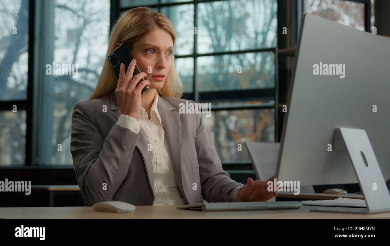 Customer support agent middle aged hi-res stock photography and images ...