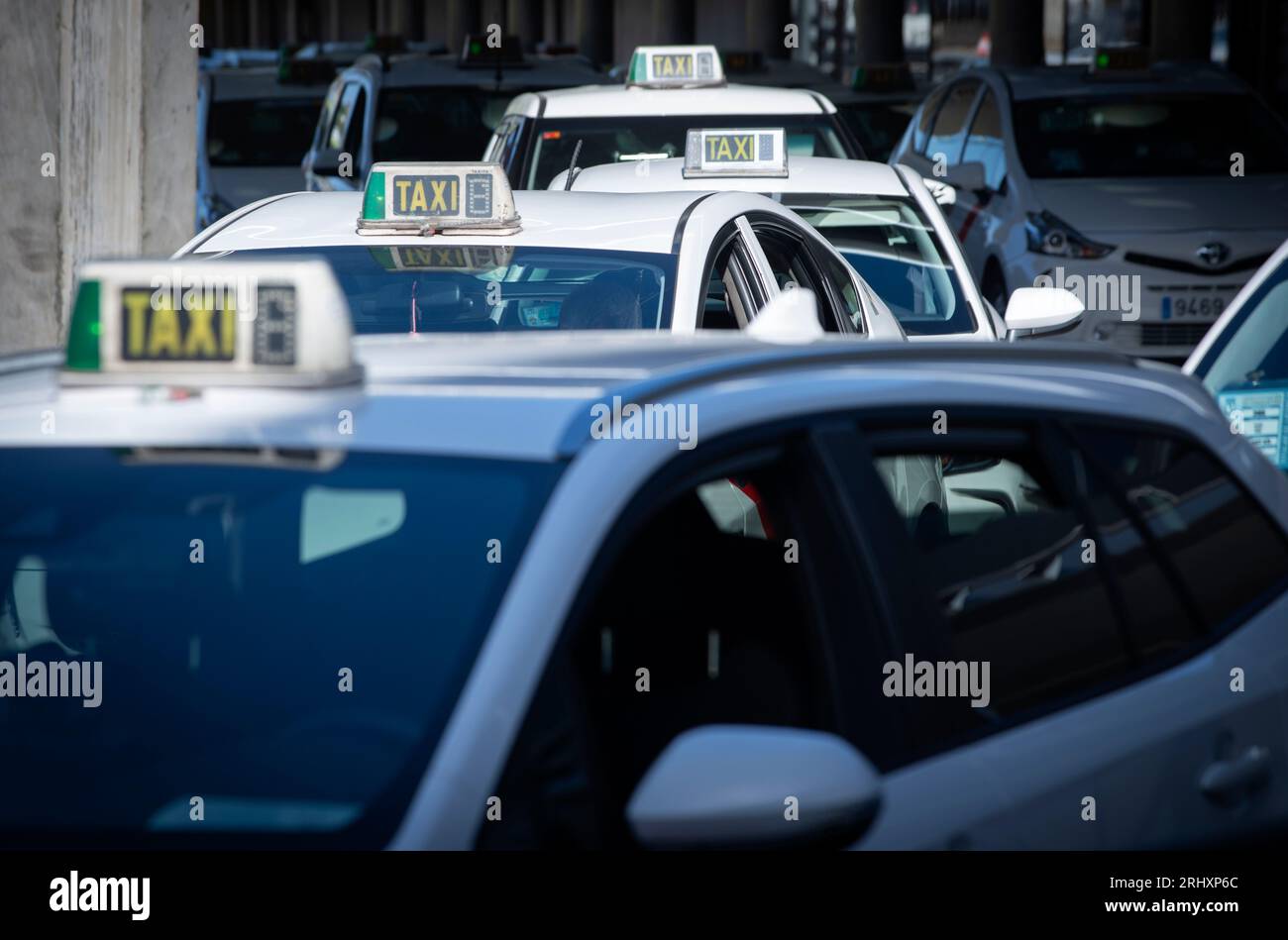 Airport t3 terminal hi-res stock photography and images - Alamy