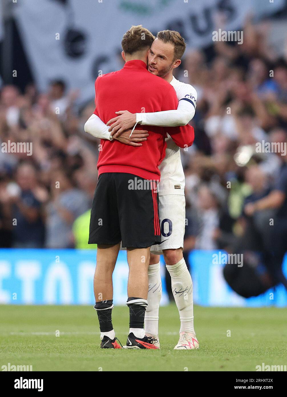 Mason mount james maddison 2022 hi-res stock photography and images - Alamy