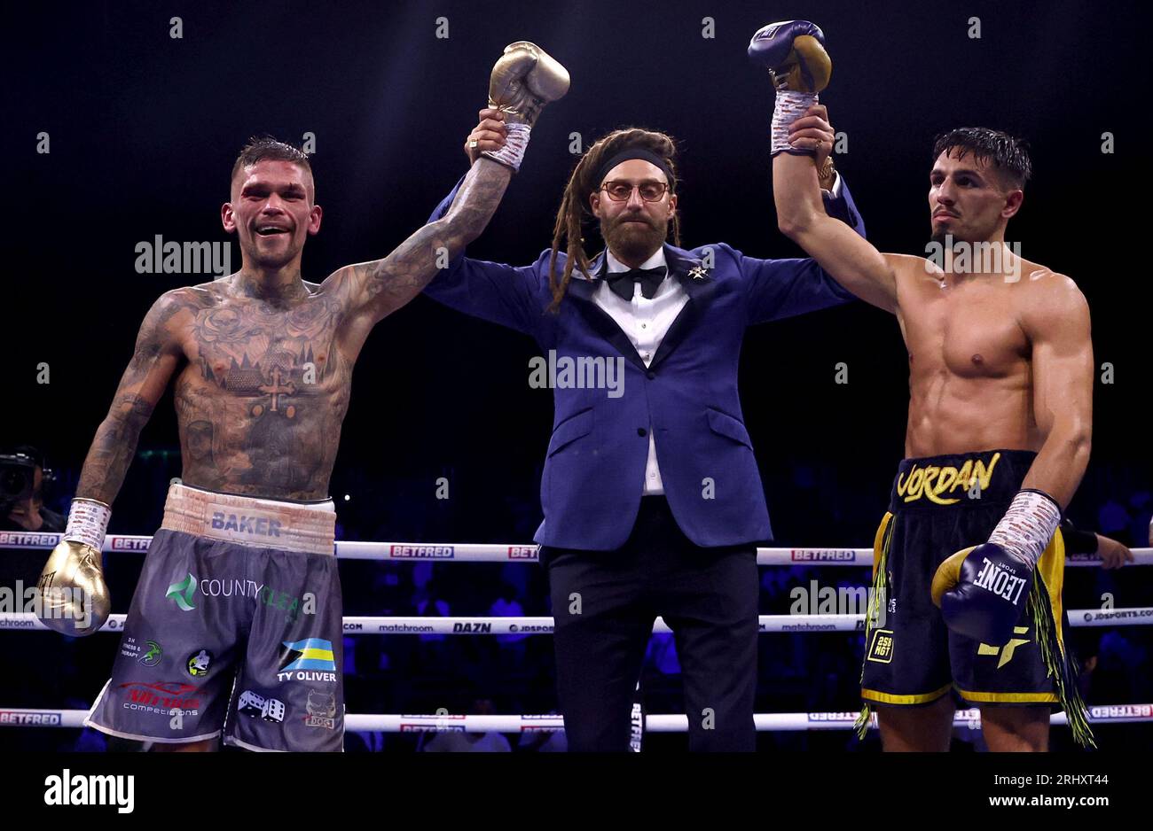 Jordan Flynn and Kane Baker following their junior lightweight bout ...