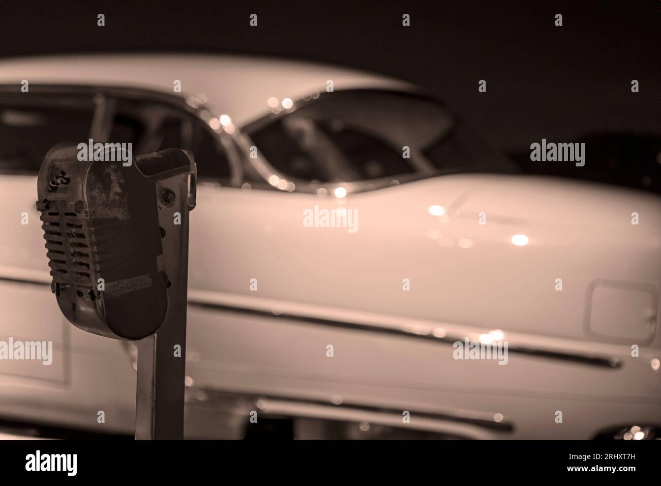 Audio speaker at a vintage drive-in movie theater Stock Photo - Alamy
