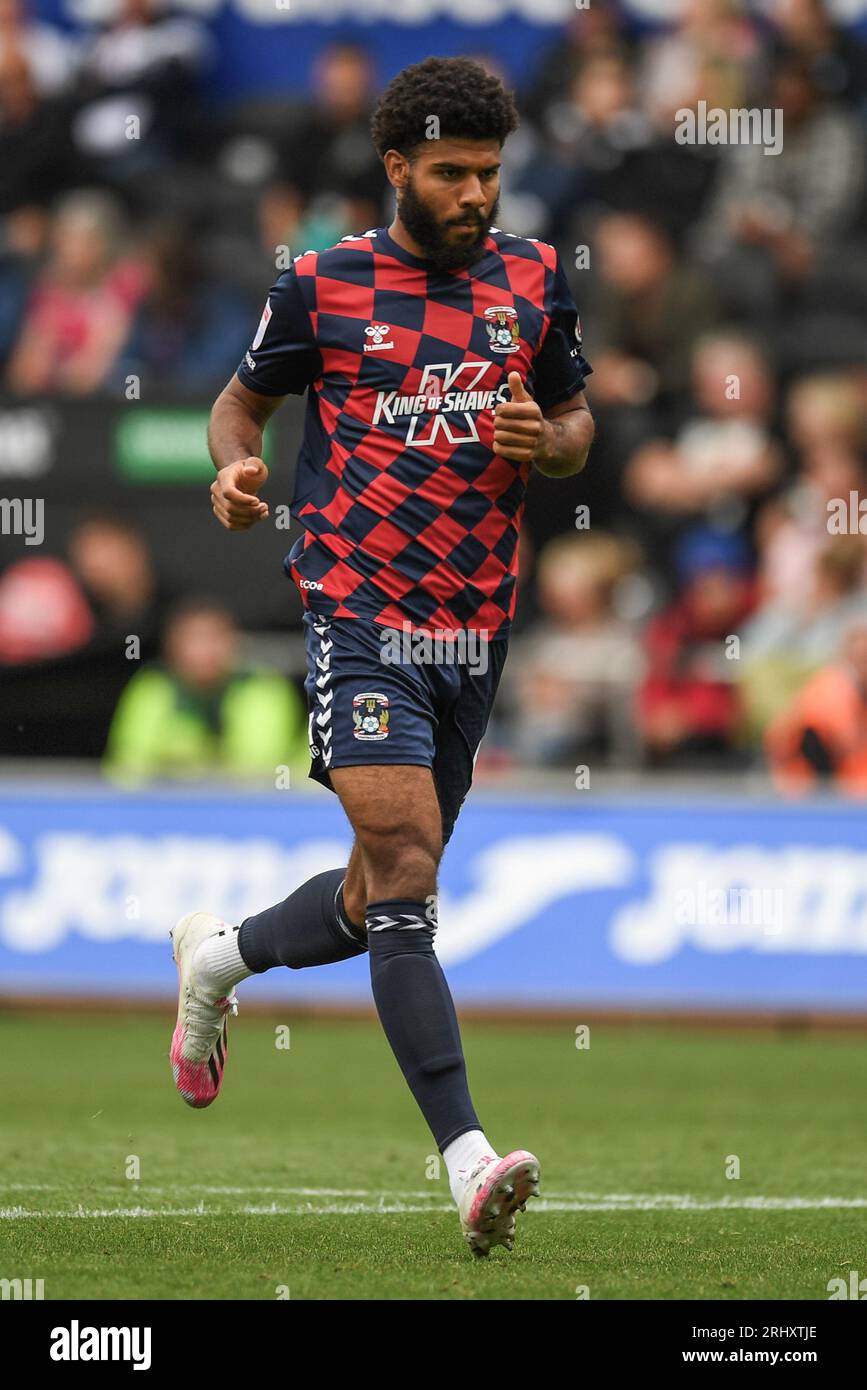 Ellis Simms #9 of Coventry City during the Sky Bet Championship match ...