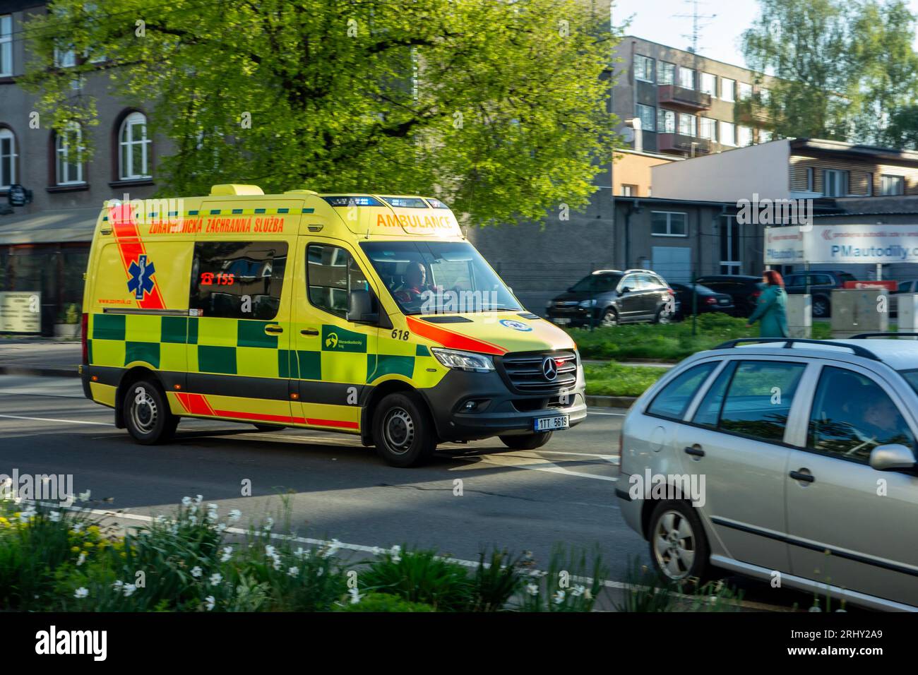 Mercedes sprinter ambulance hi-res stock photography and images - Alamy