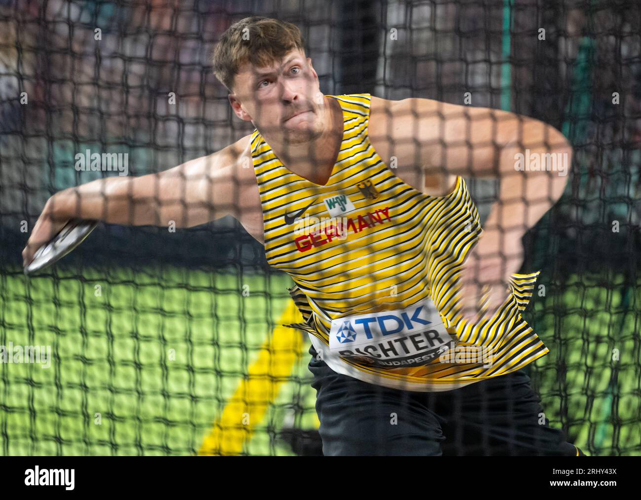Discus throw men qualification hi-res stock photography and images - Alamy