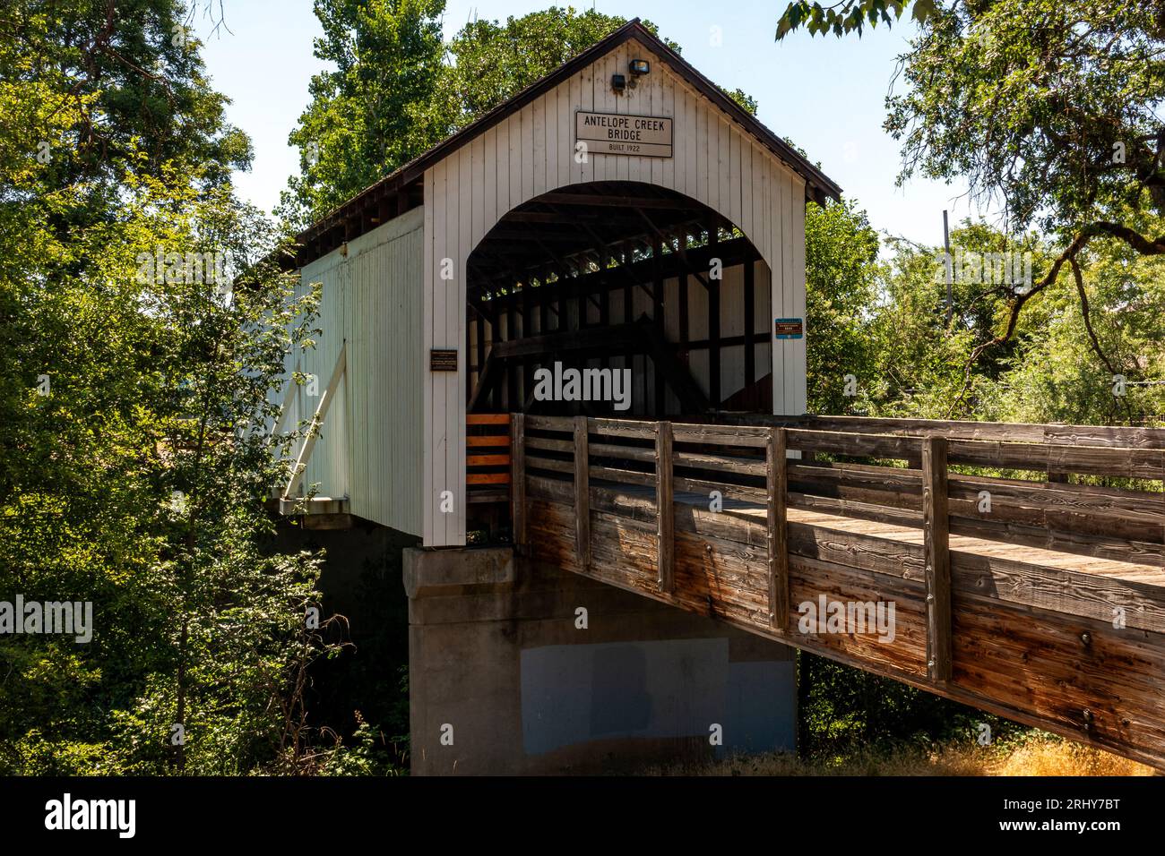 Little butte creek hi-res stock photography and images - Alamy