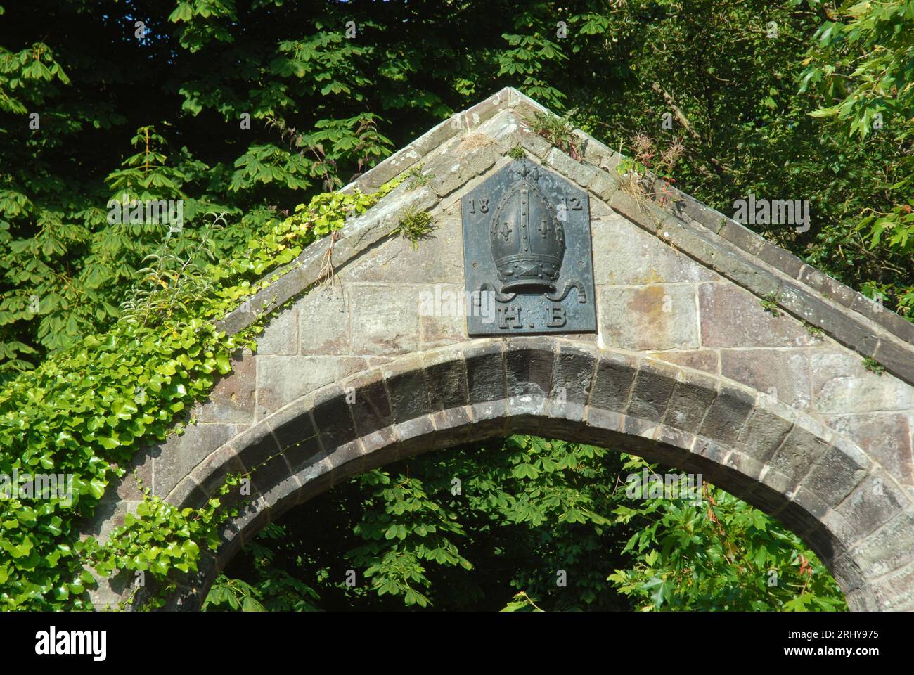 Stone Arch, Cadeirlan Bangor Cathedral, Bangor, Gwynedd, Wales Stock ...