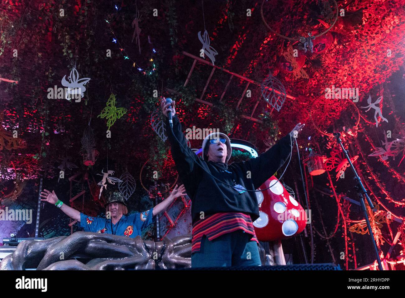 Kevin and perry hi-res stock photography and images - Alamy