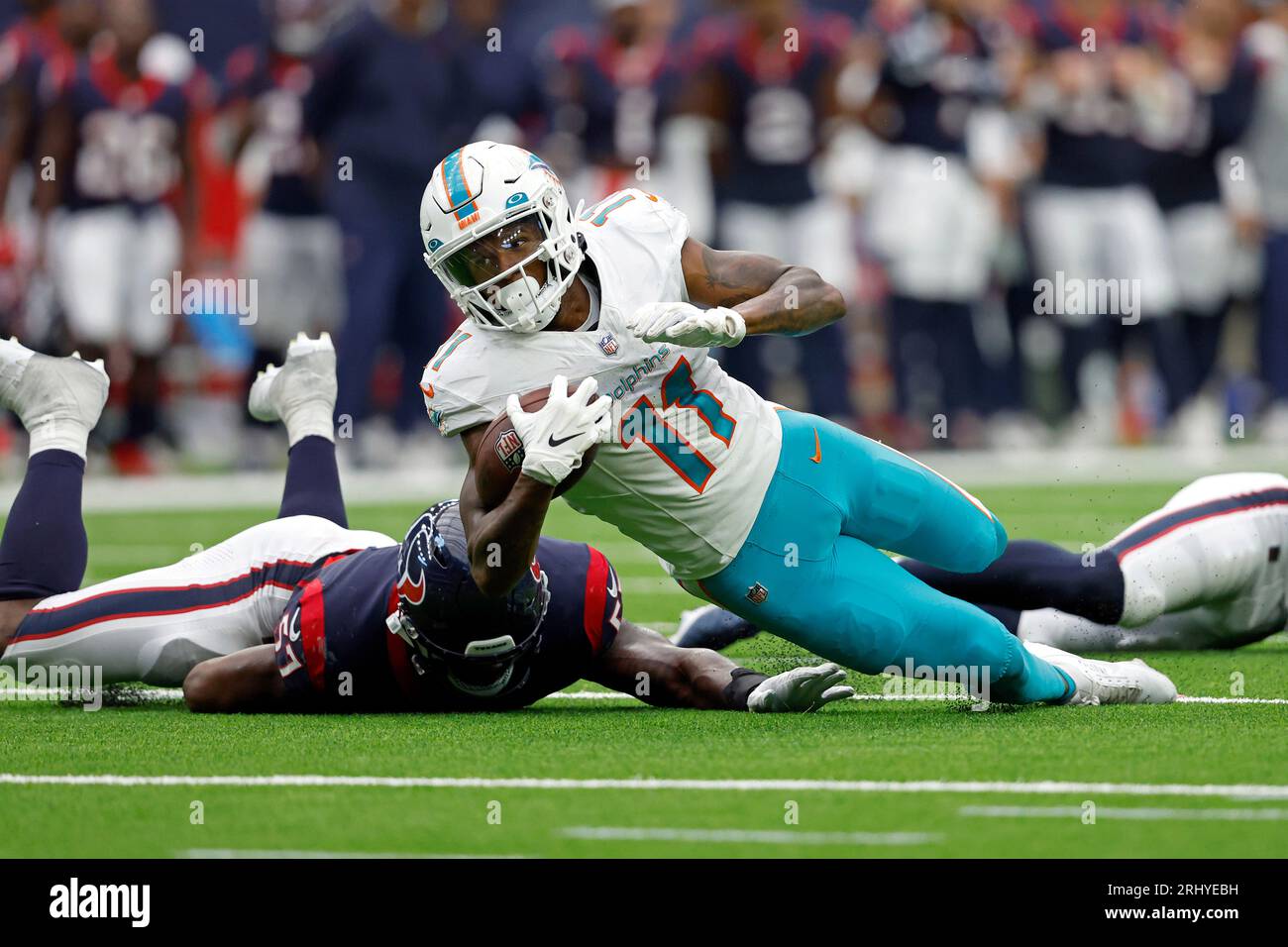 Miami Dolphins wide receiver Cedrick Wilson Jr. (11) dives in front of ...