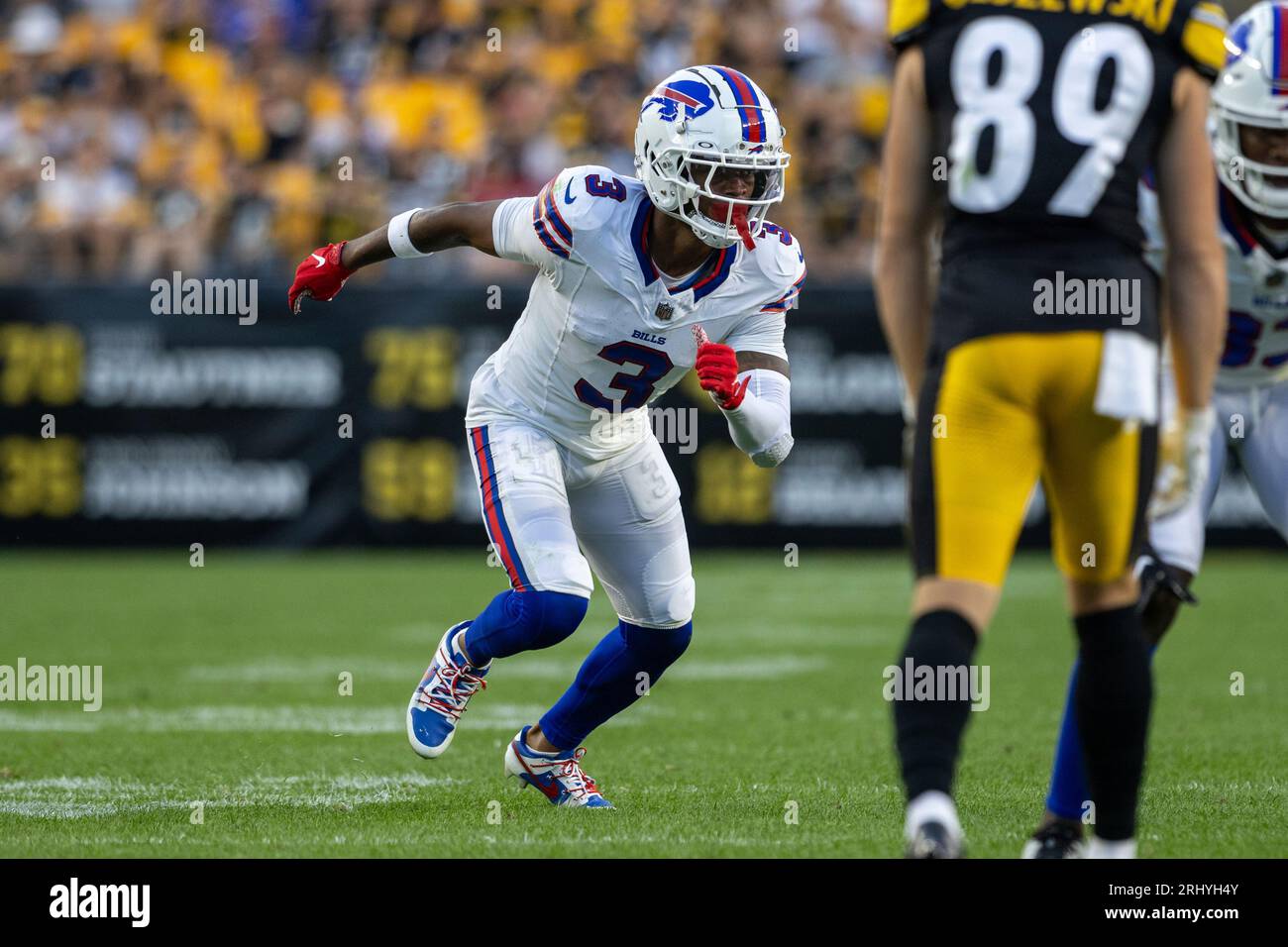 Buffalo Bills safety Damar Hamlin (3) defends during an NFL football ...