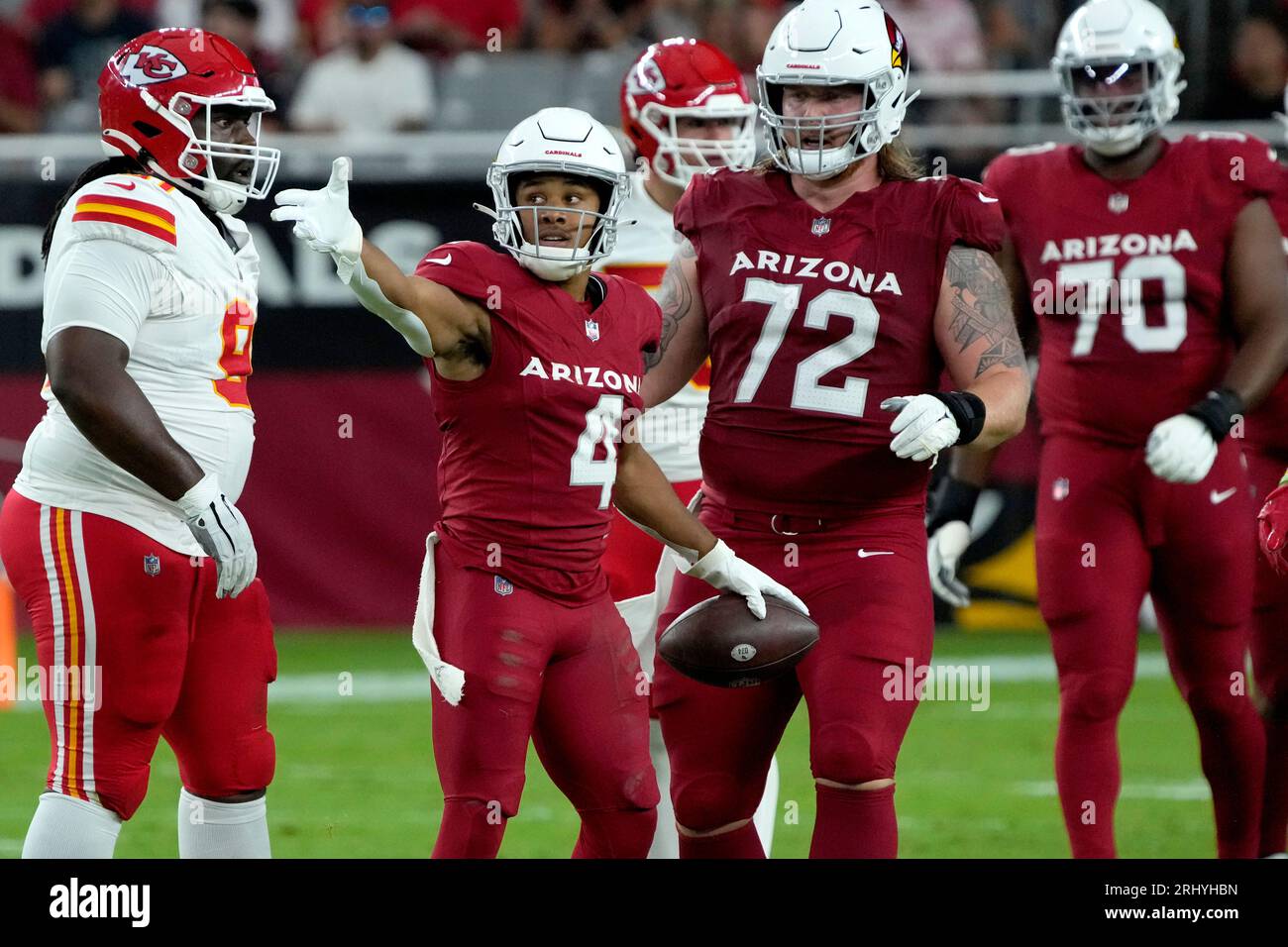Arizona Cardinals wide receiver Rondale Moore (4) motions first down ...