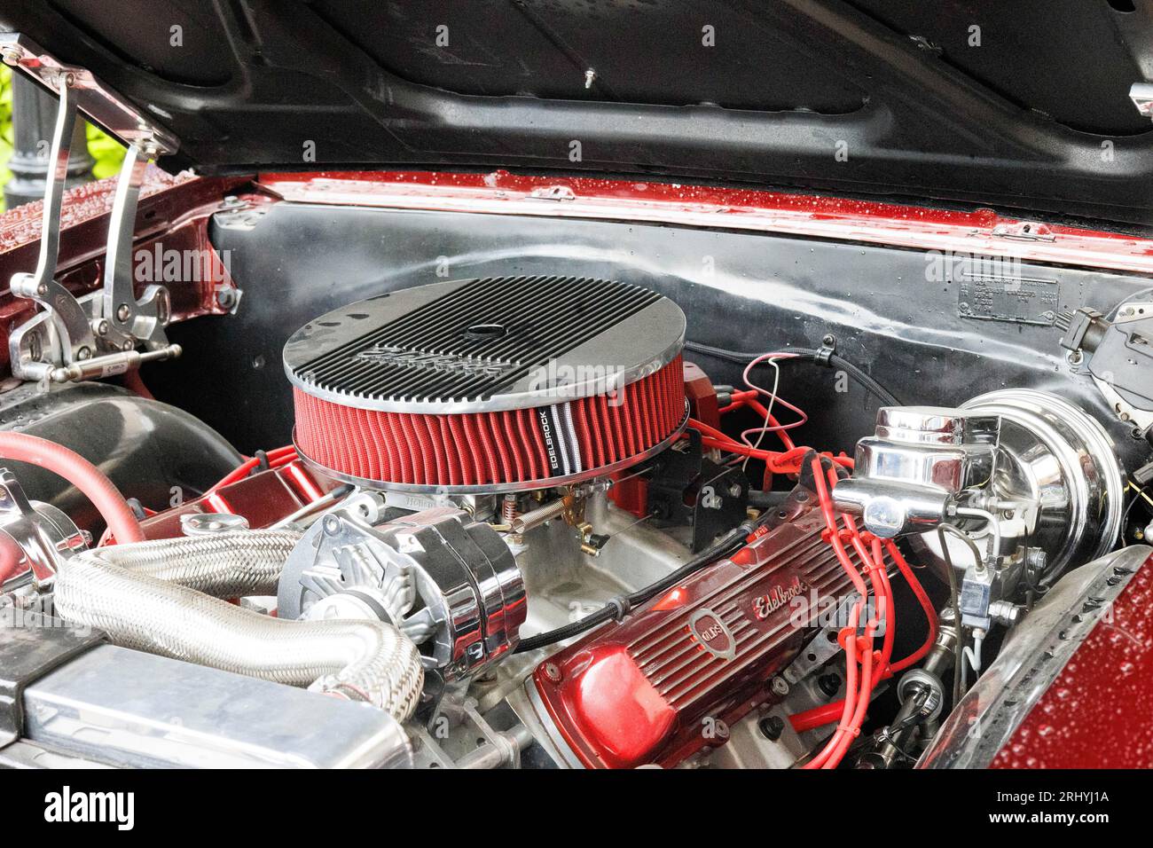 Classic car show bodies and engines Stock Photo - Alamy