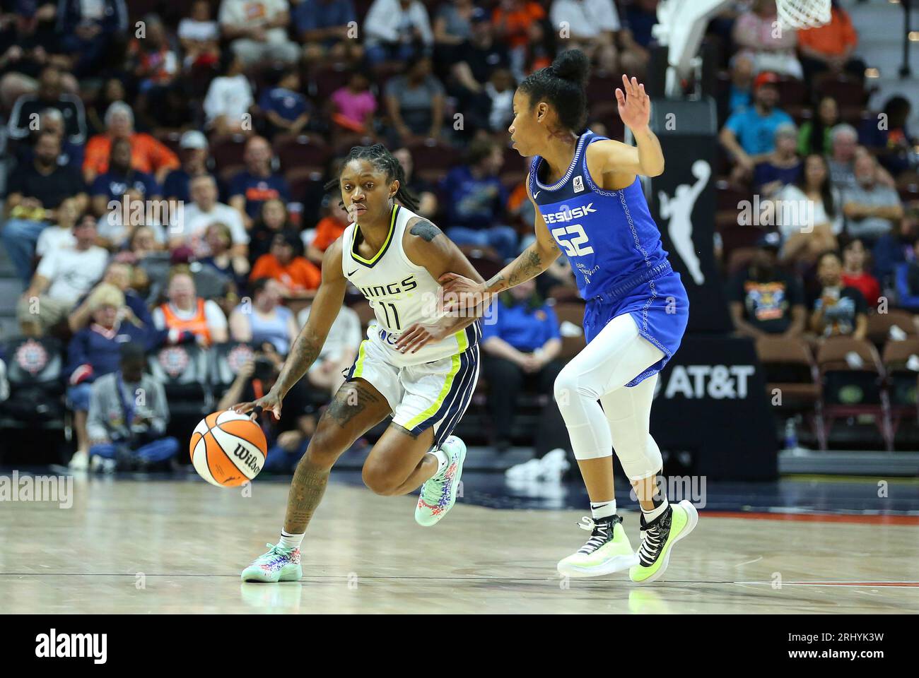 UNCASVILLE, CT - AUGUST 18: Dallas Wings guard Crystal Dangerfield (11 ...