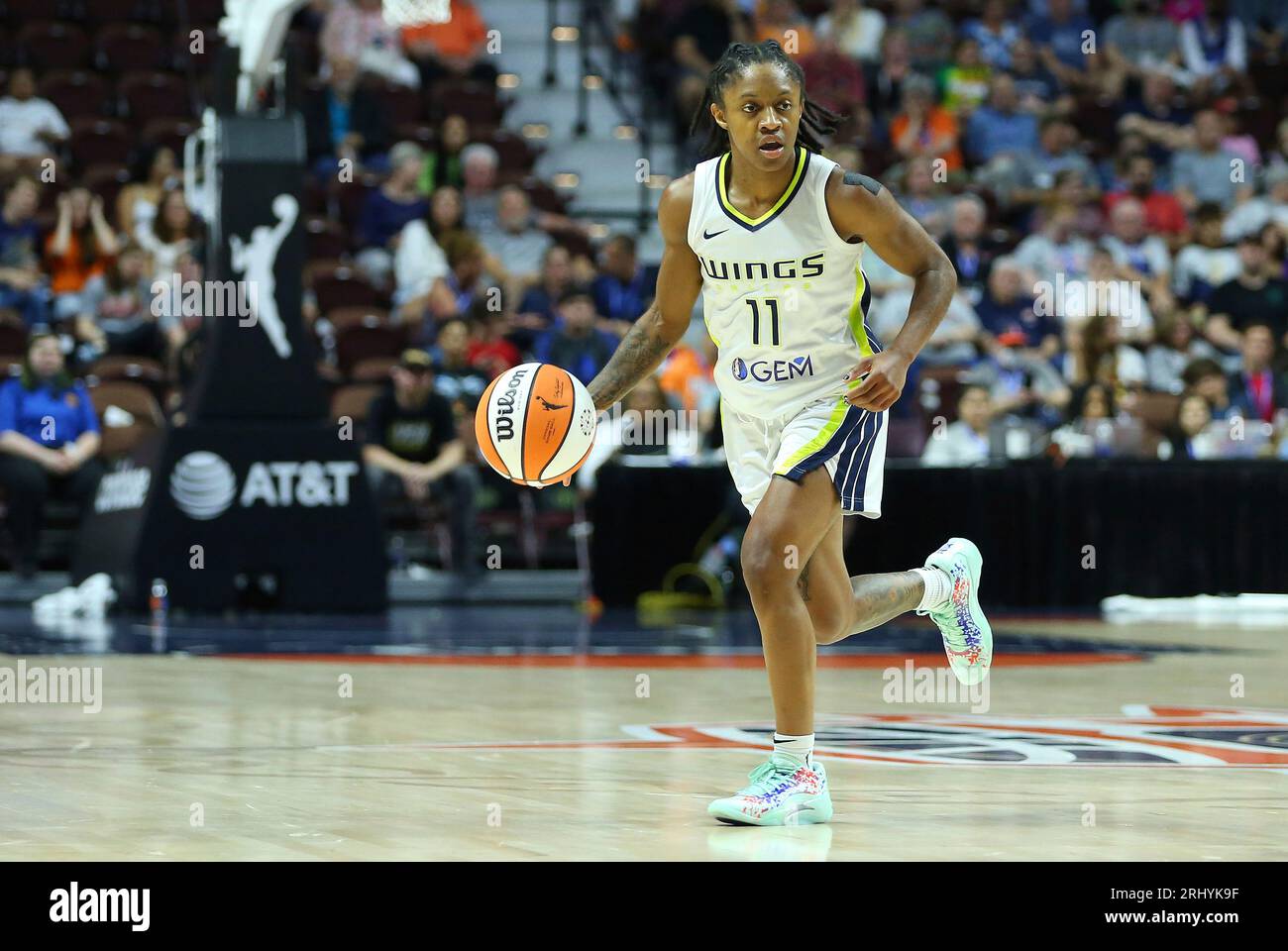 UNCASVILLE, CT - AUGUST 18: Dallas Wings guard Crystal Dangerfield (11 ...
