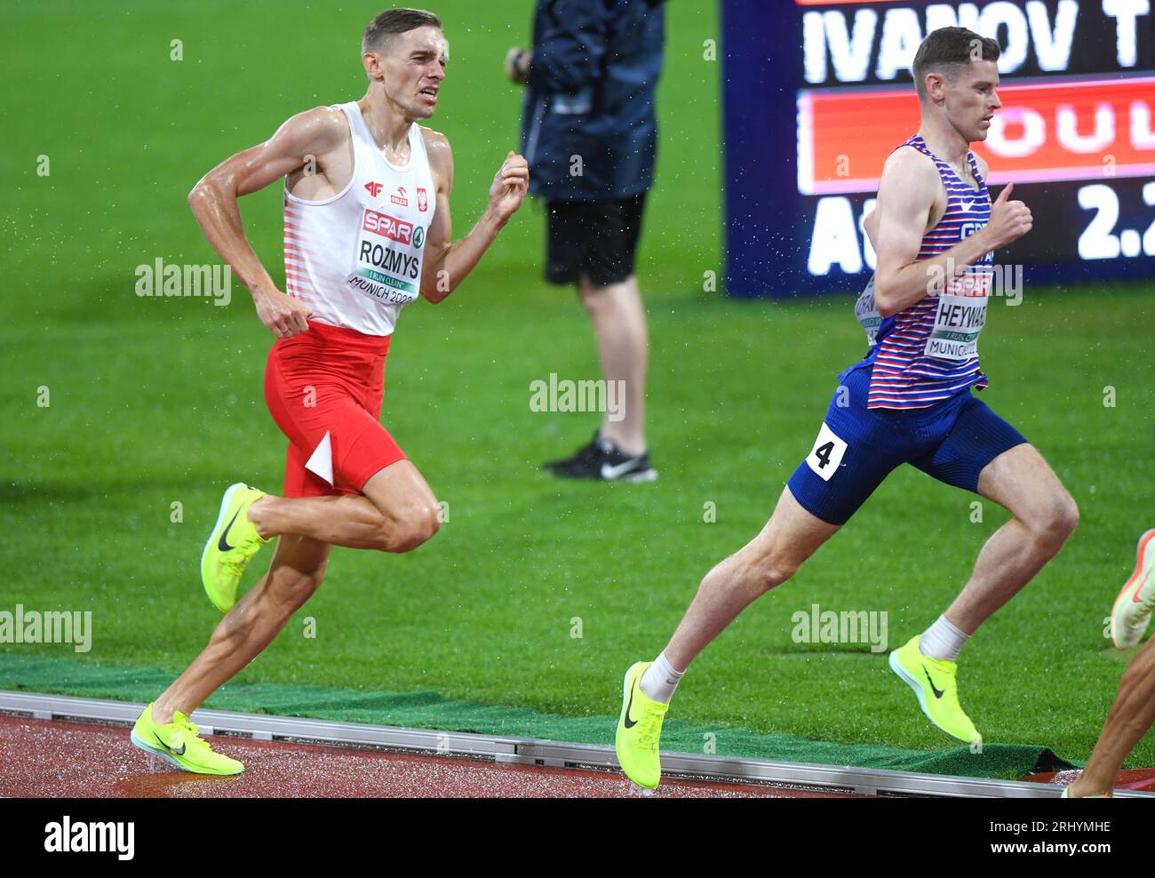 Jake Heyward (UK, Silver Medal), Michal Rozmys (Poland). 1500m final ...