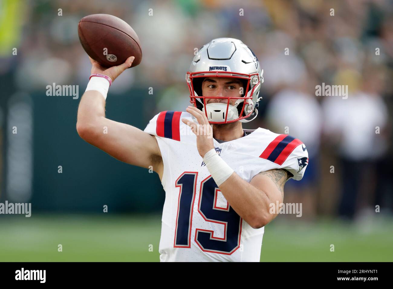 New England Patriots quarterback Trace McSorley warms up before a ...