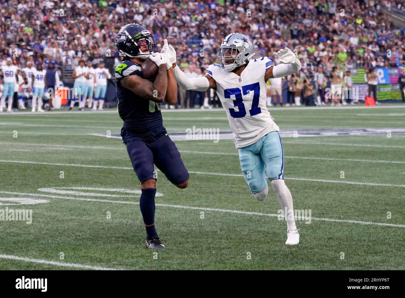 Seattle Seahawks wide receiver Jaxon Smith-Njigba catches a pass in ...