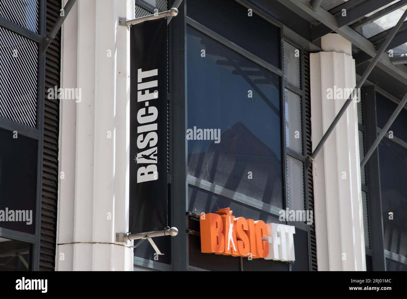 Pau , France - 08 17 2023 : Basic Fit logo sport fitness club sign and ...