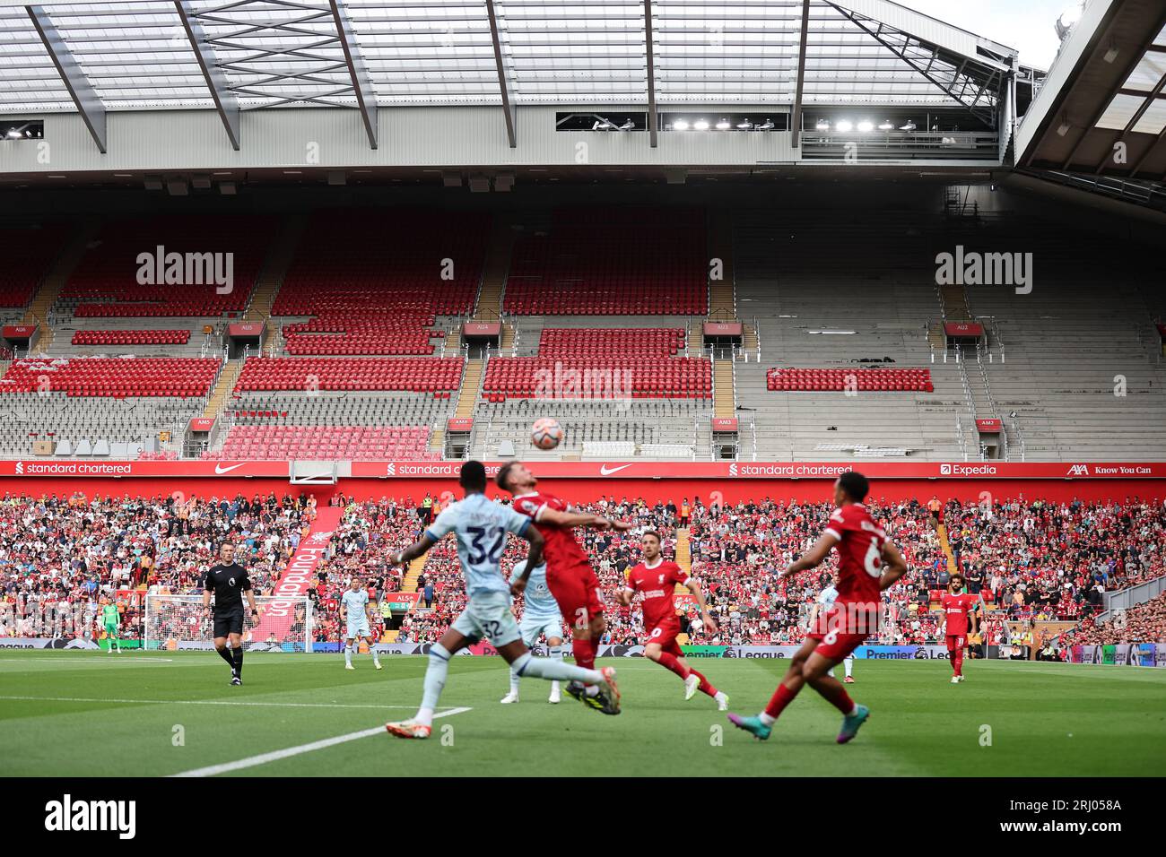 Anfield road stand 2022 hi-res stock photography and images - Alamy