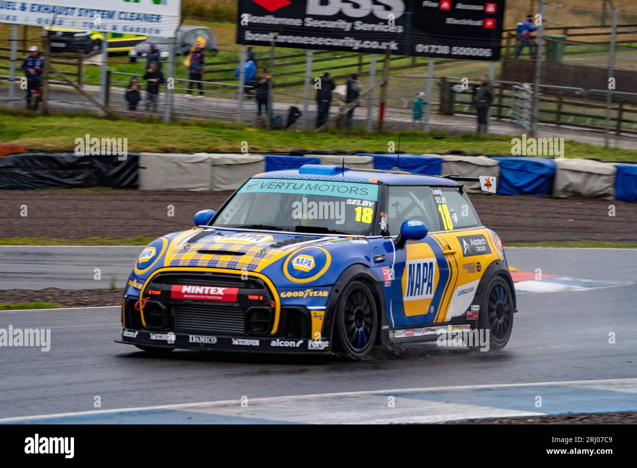 The Vertu Motors MINI CHALLENGE Knockhill 2023 Stock Photo - Alamy