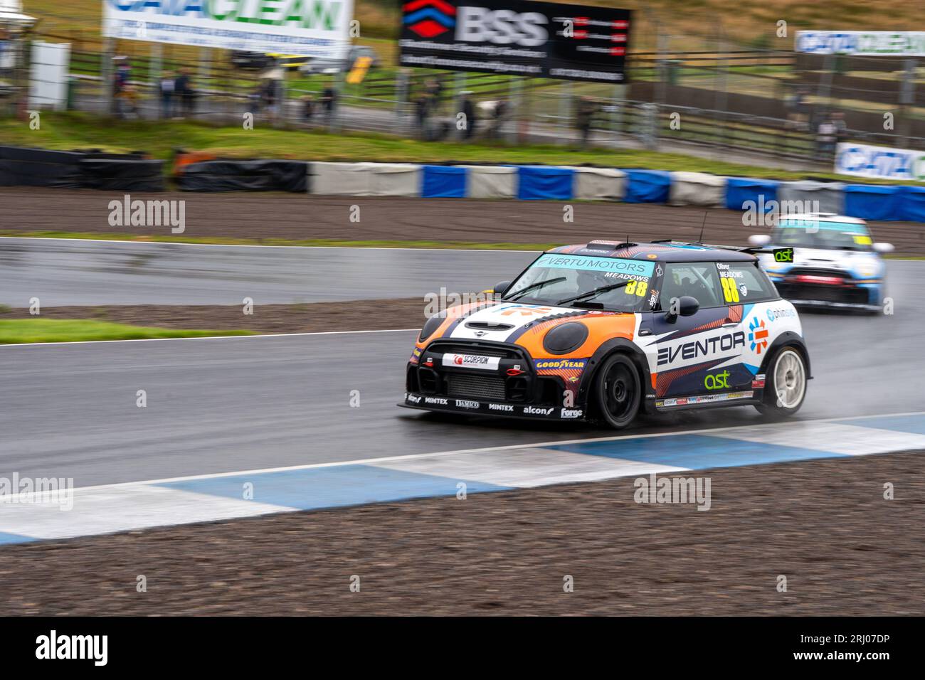 The Vertu Motors MINI CHALLENGE Knockhill 2023 Stock Photo - Alamy