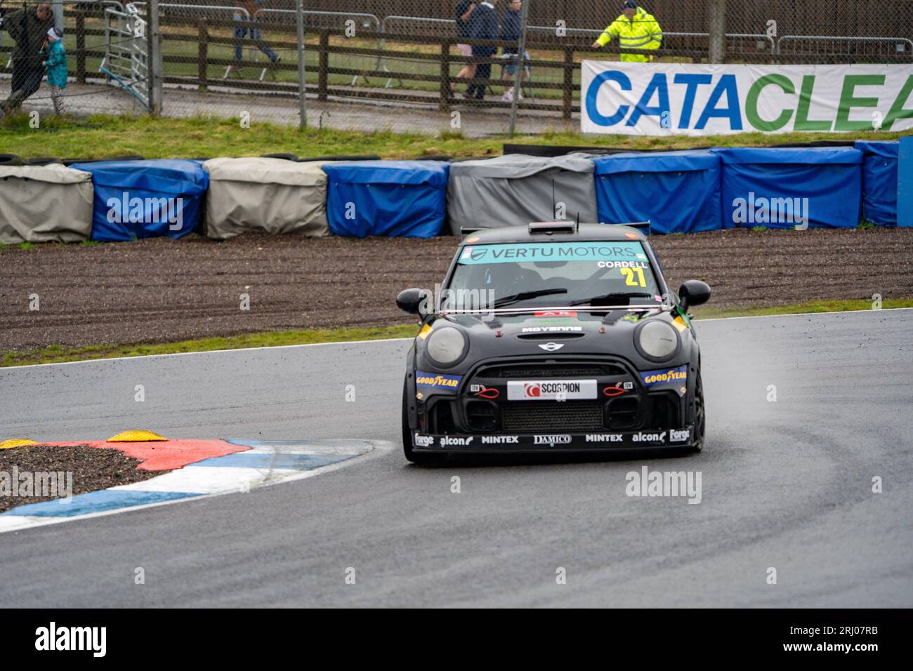 The Vertu Motors MINI CHALLENGE Knockhill 2023 Stock Photo - Alamy