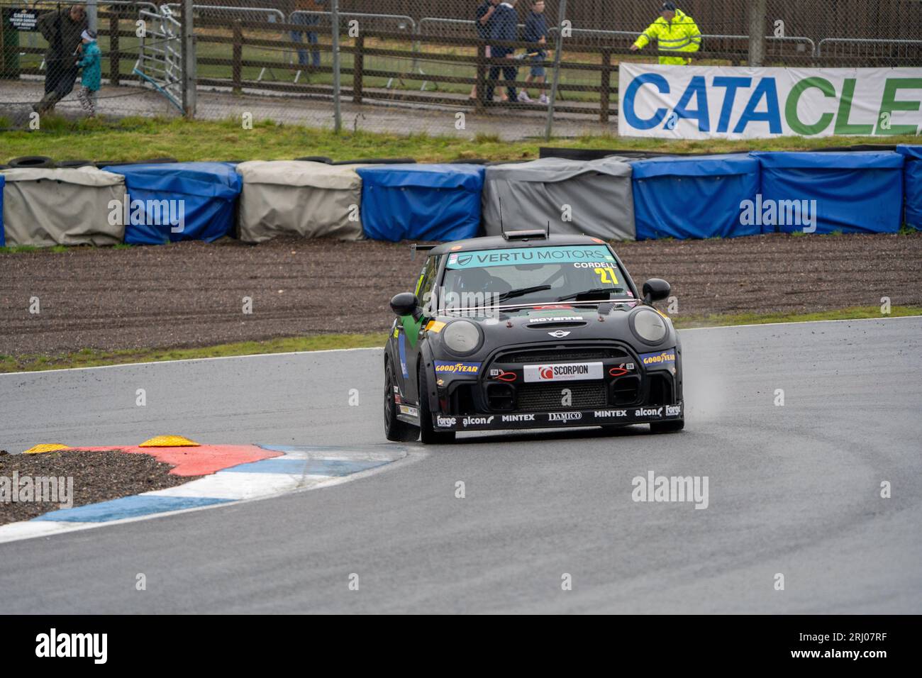 The Vertu Motors MINI CHALLENGE Knockhill 2023 Stock Photo - Alamy
