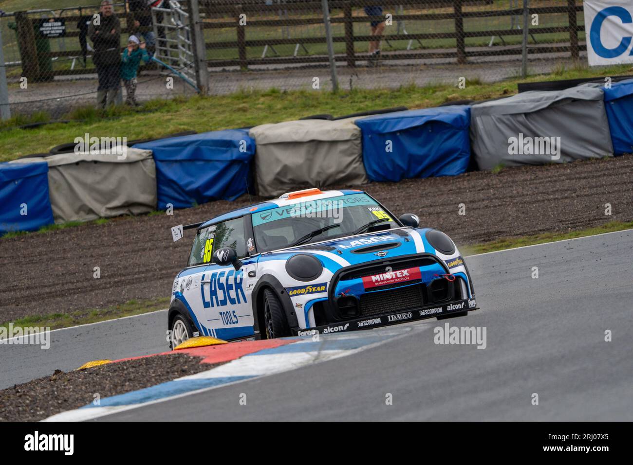 The Vertu Motors MINI CHALLENGE Knockhill 2023 Stock Photo - Alamy