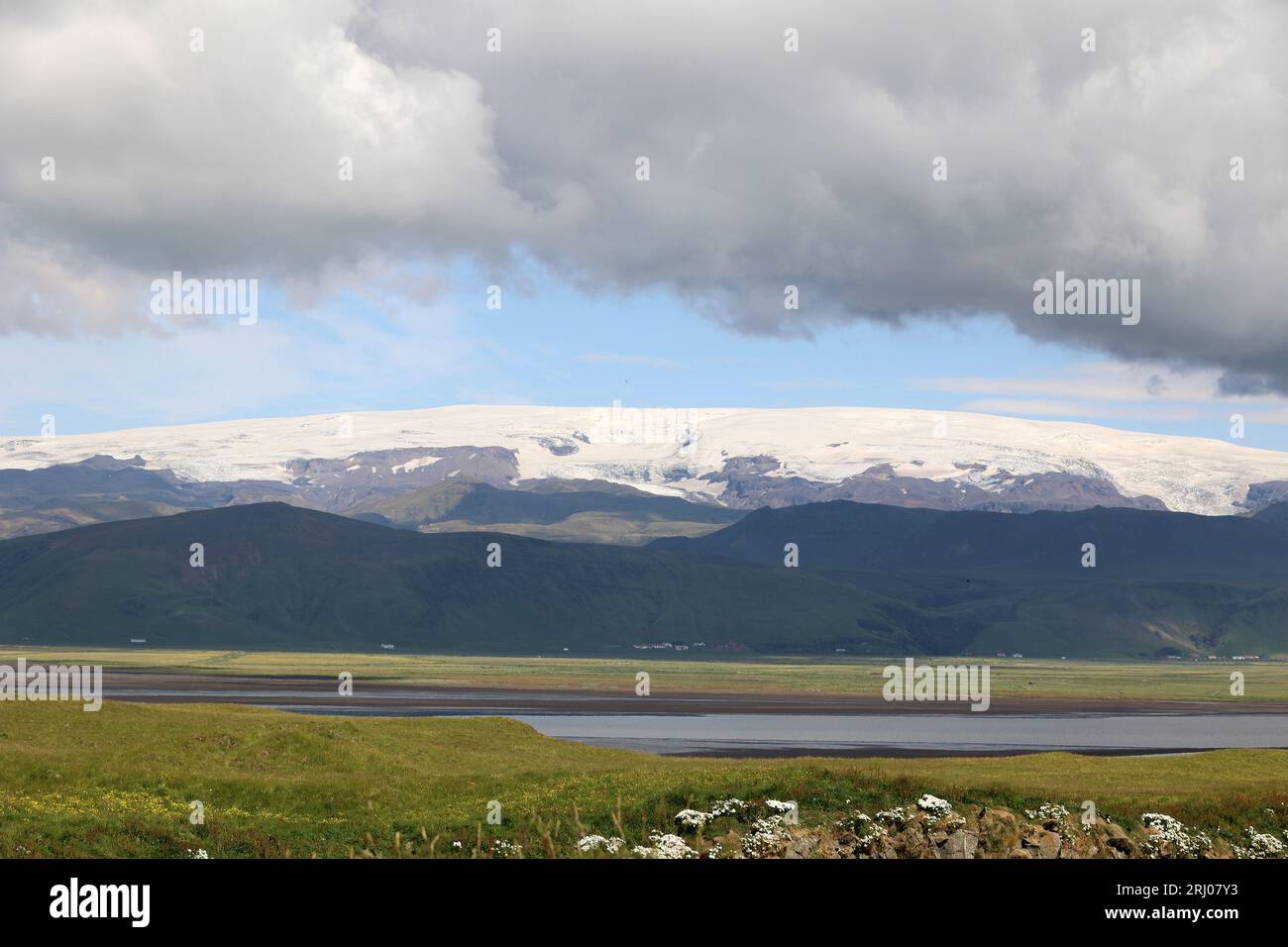 Katla volcano myrdalsjokull ice hi-res stock photography and images - Alamy