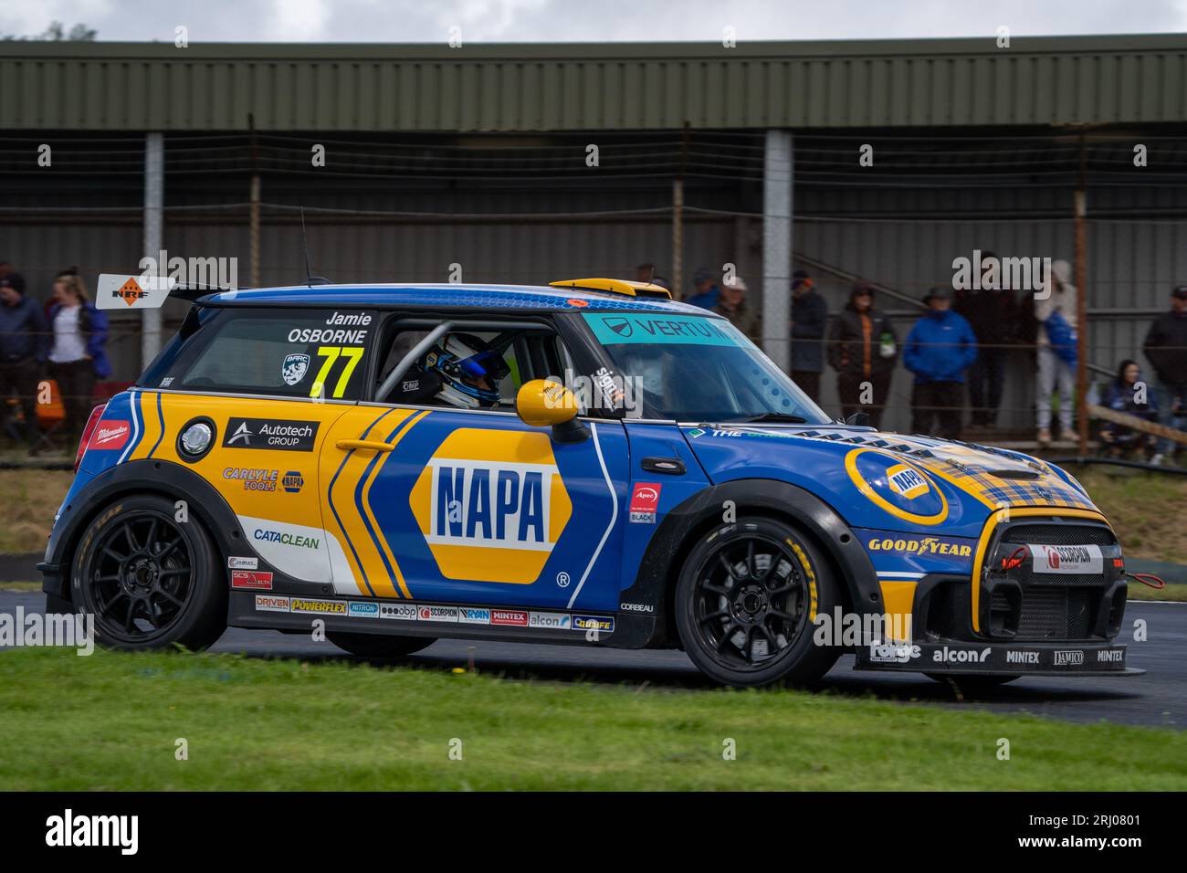 The Vertu Motors MINI CHALLENGE Knockhill 2023 Stock Photo - Alamy