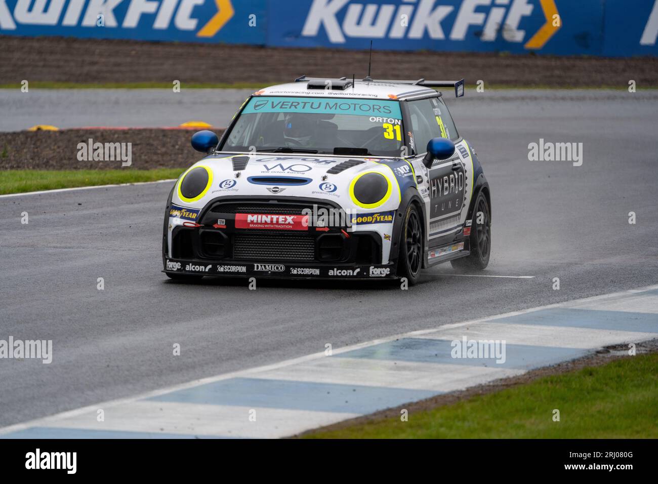 The Vertu Motors MINI CHALLENGE Knockhill 2023 Stock Photo - Alamy