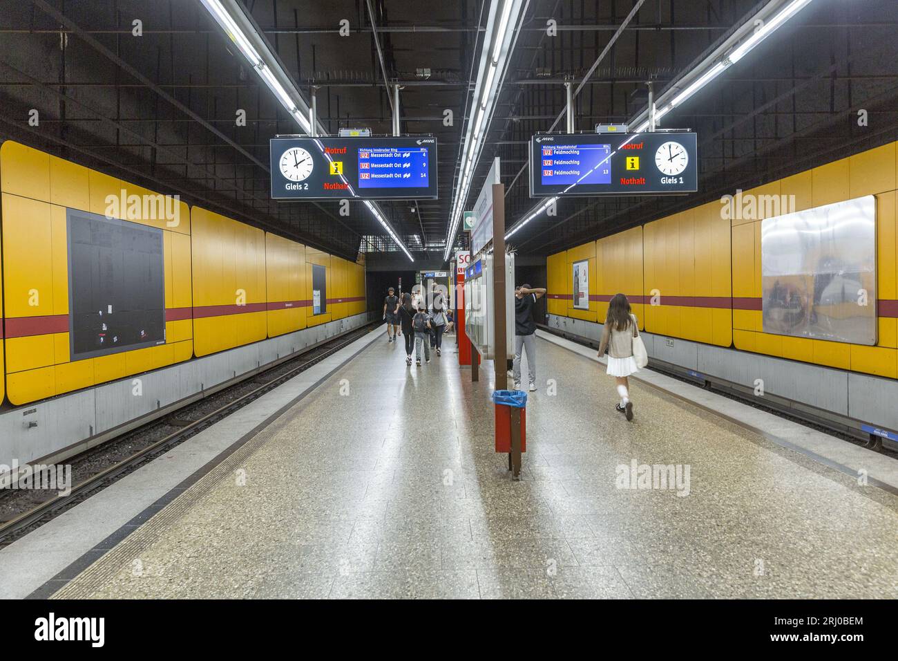 Munich underground station munich hi-res stock photography and images - Alamy
