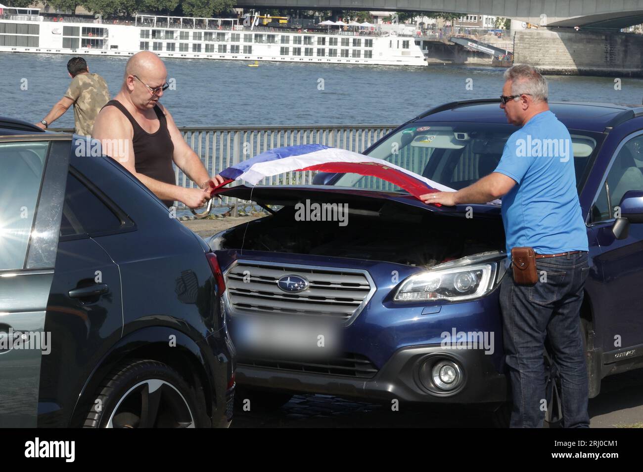 Cologne, Germany. 20th Aug, 2023. Participants prepare for a pro ...