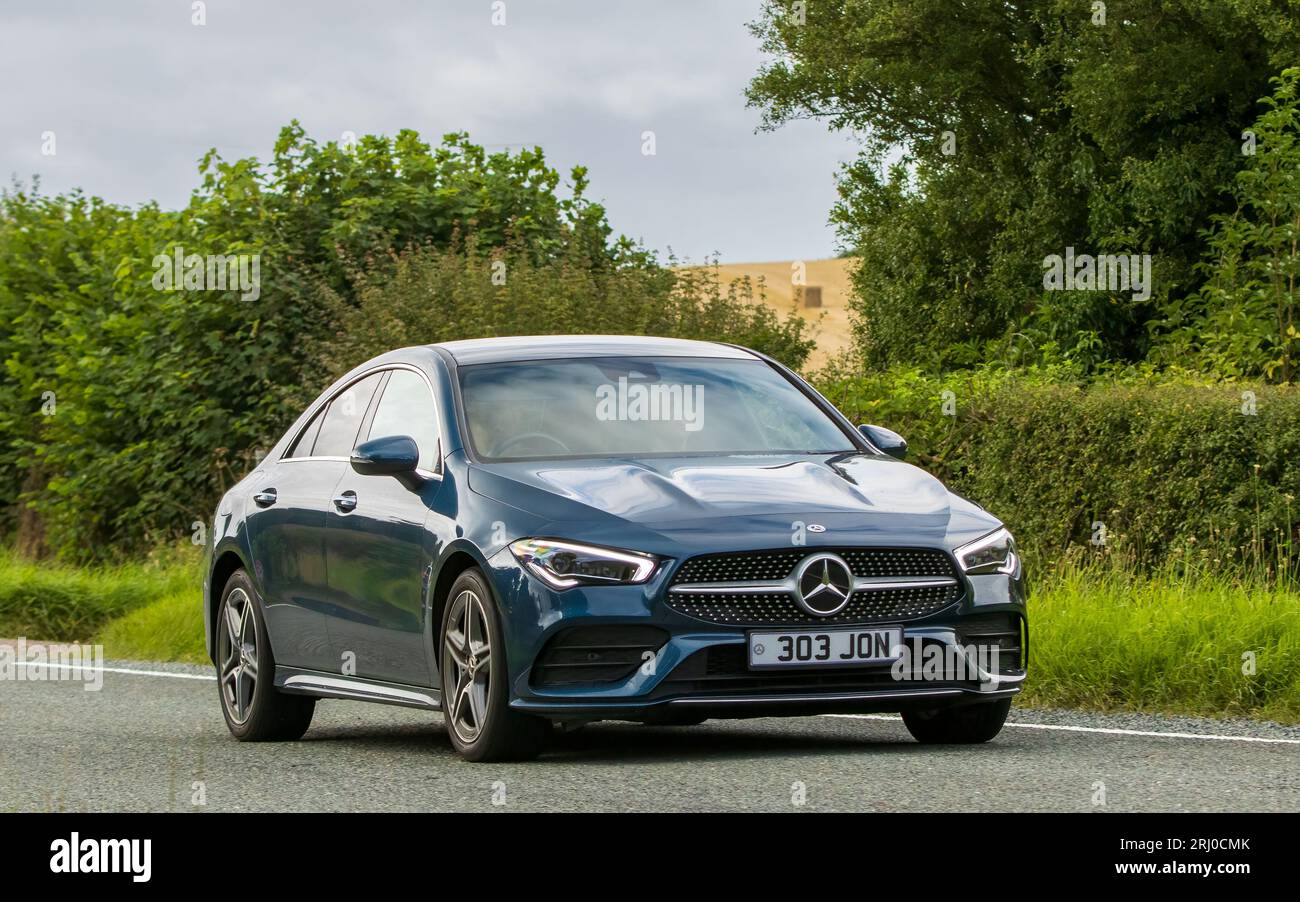 Hybrid benz hi-res stock photography and images - Alamy