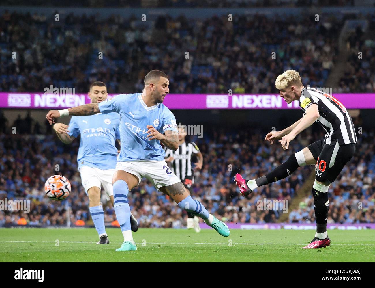 19th August 2023: Etihad Stadium , Manchester, England; Premier League ...